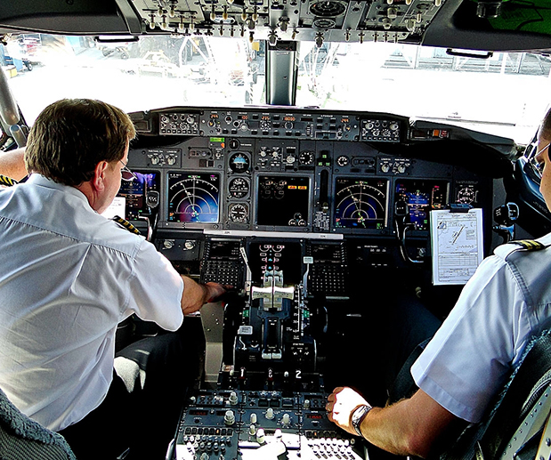 Trabalho: sancionada lei que regulamenta profissão de aeronauta | Notícias