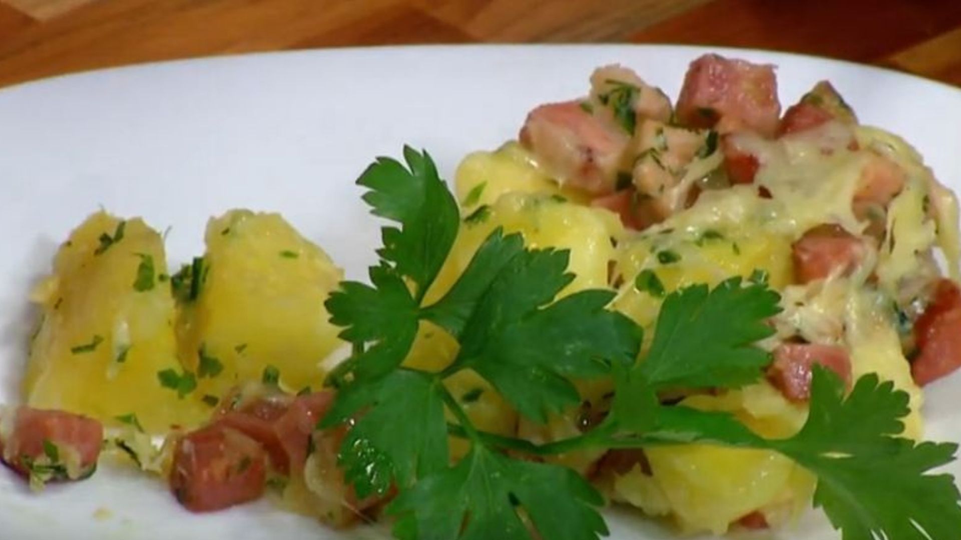 Confira uma receita de mandioca temperada para reunir toda a família ...