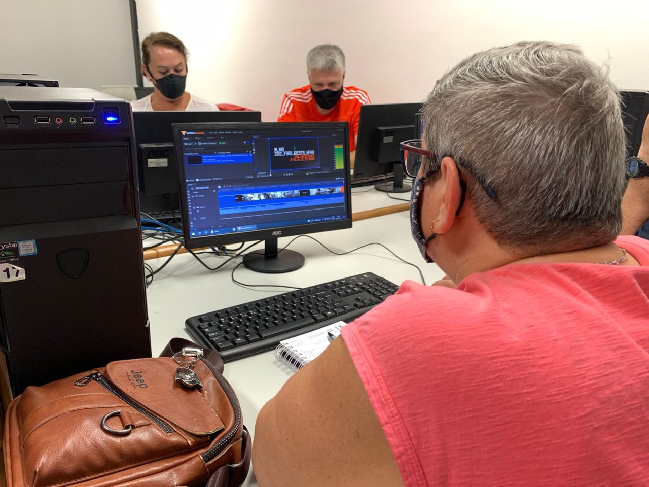 Curso de edição de vídeo da TVTEC apresenta formas simples de se ...