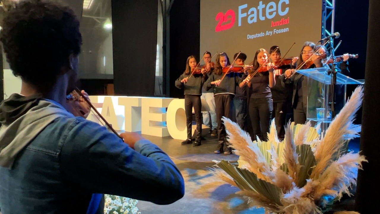 FATEC Jundiaí comemora 20 anos com cerimônia especial | Notícias