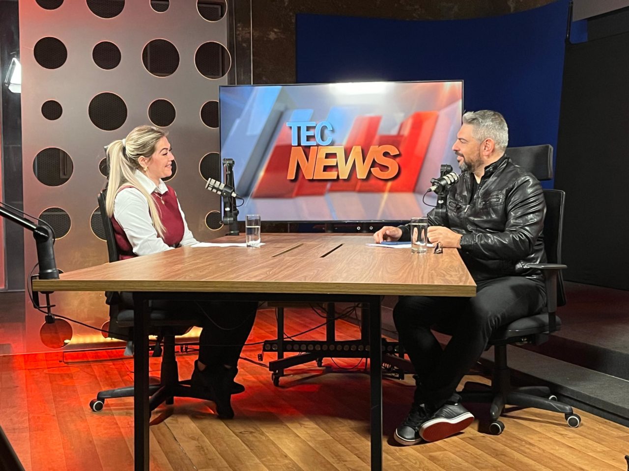 Na bancada do TECNEWS, Ellen Martinelli destaca ações do Funss e ...